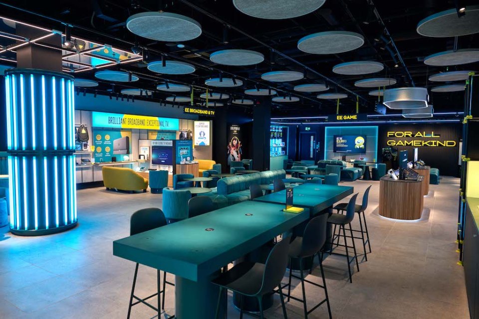 EE opens second Experience store in London - Seamless Xtra